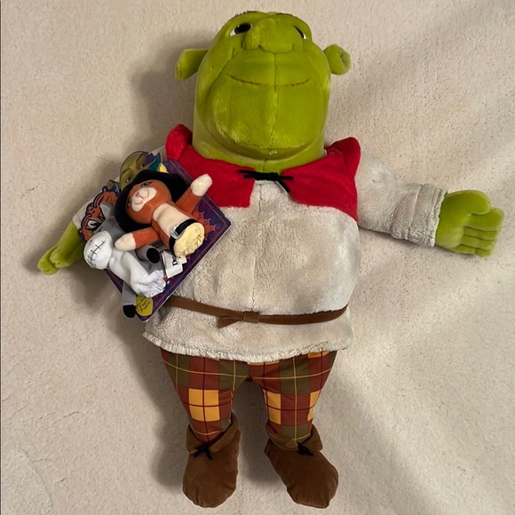 Dreamworks | Toys | Nwt Macys Shrek Plush With Donkey And Puss N Boots ...